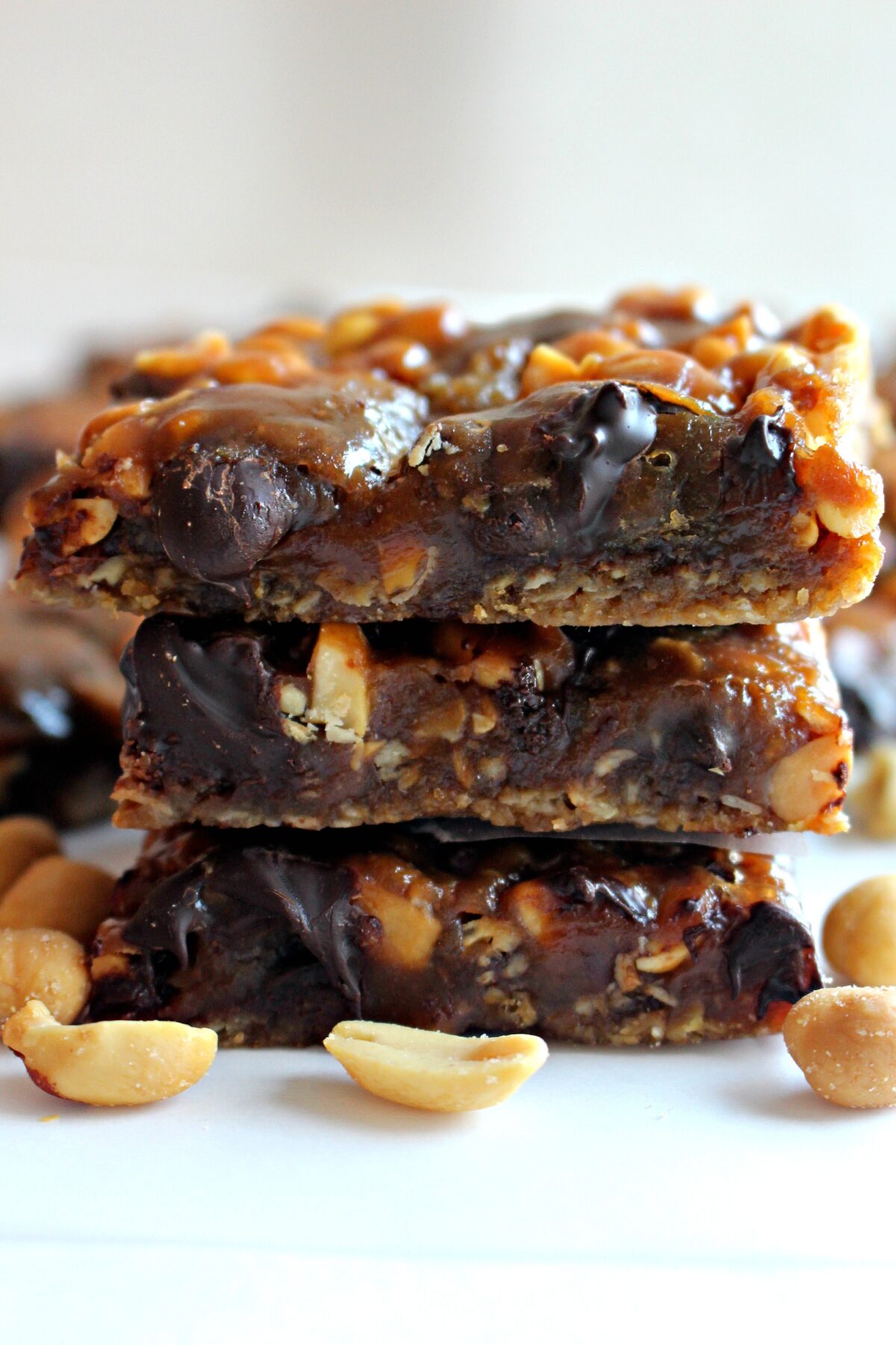 Caramel Chocolate Peanut Bars - The Monday Box