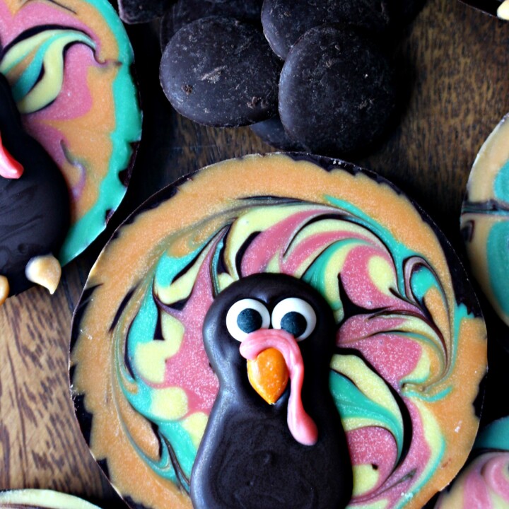 Chocolate Bark Thanksgiving Turkeys - The Monday Box