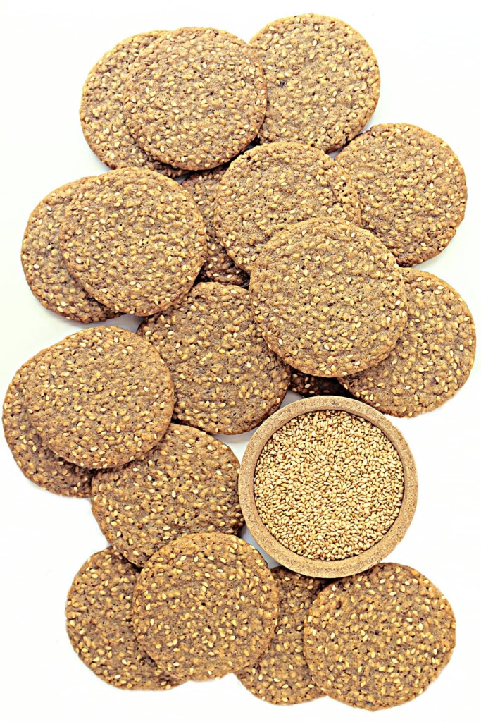 Benne Wafers - The Monday Box