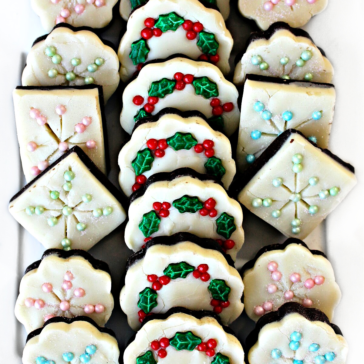 Snowflake and Wreath Christmas Fudge - The Monday Box